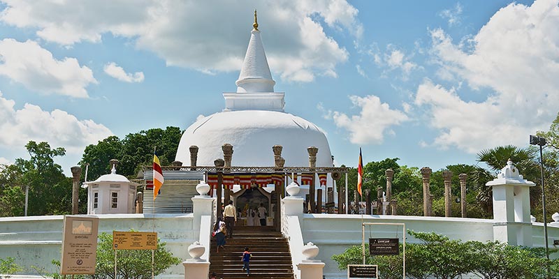 Religious Places in Sri Lanka | Cultural Travel at Tangerine Tours